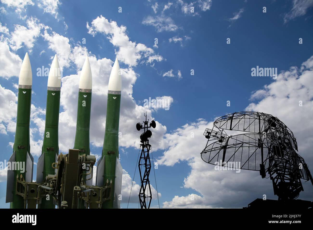 Air defense radars of military mobile anti aircraft systems and modern Russian anti aircraft ...