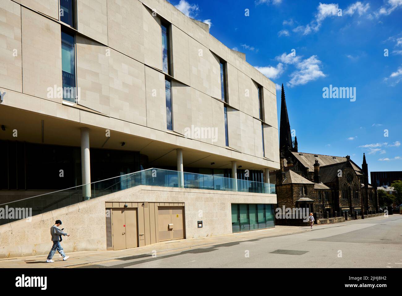 Leeds library hi-res stock photography and images - Alamy