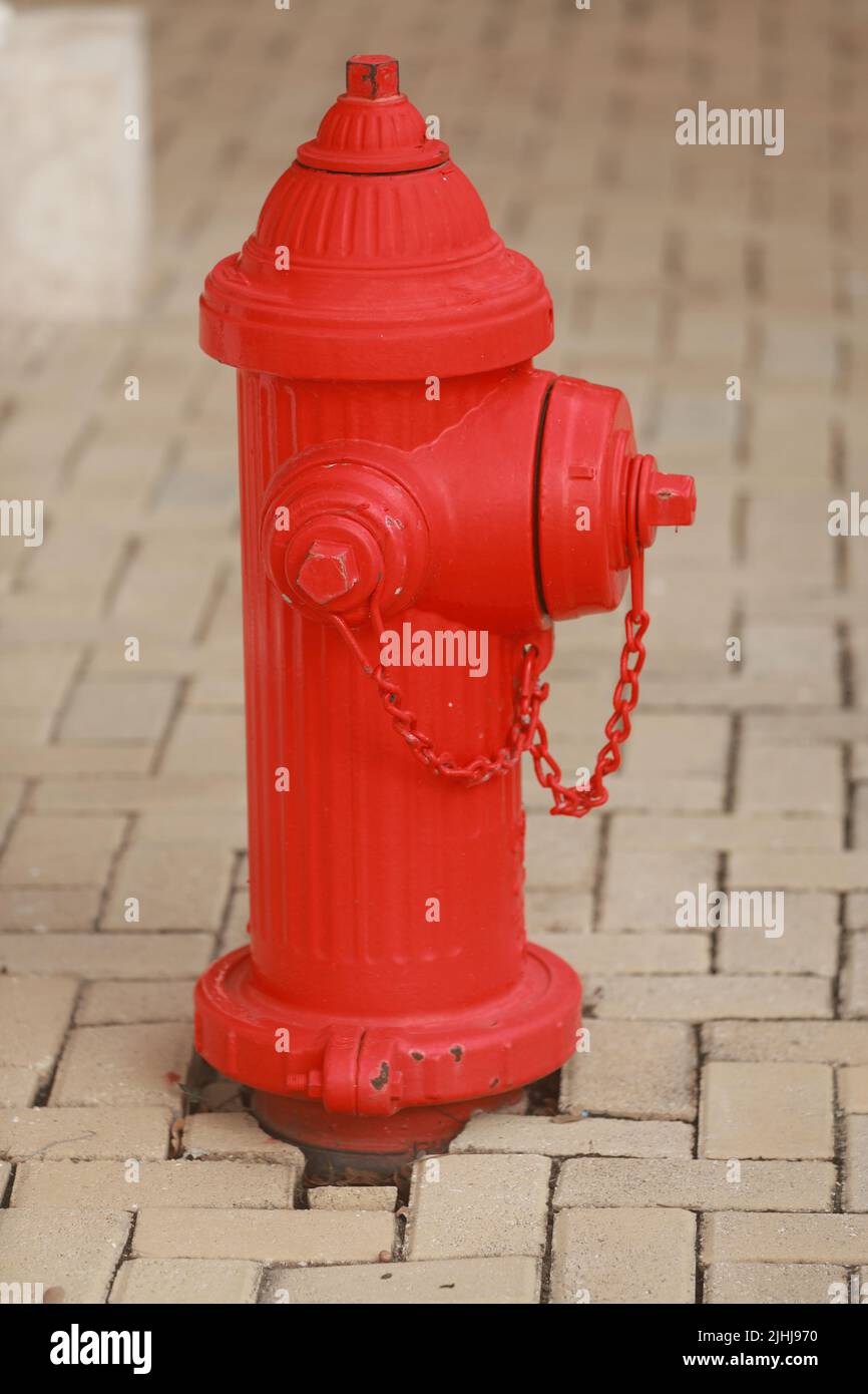 Typical american red fire hydrant Stock Photo - Alamy