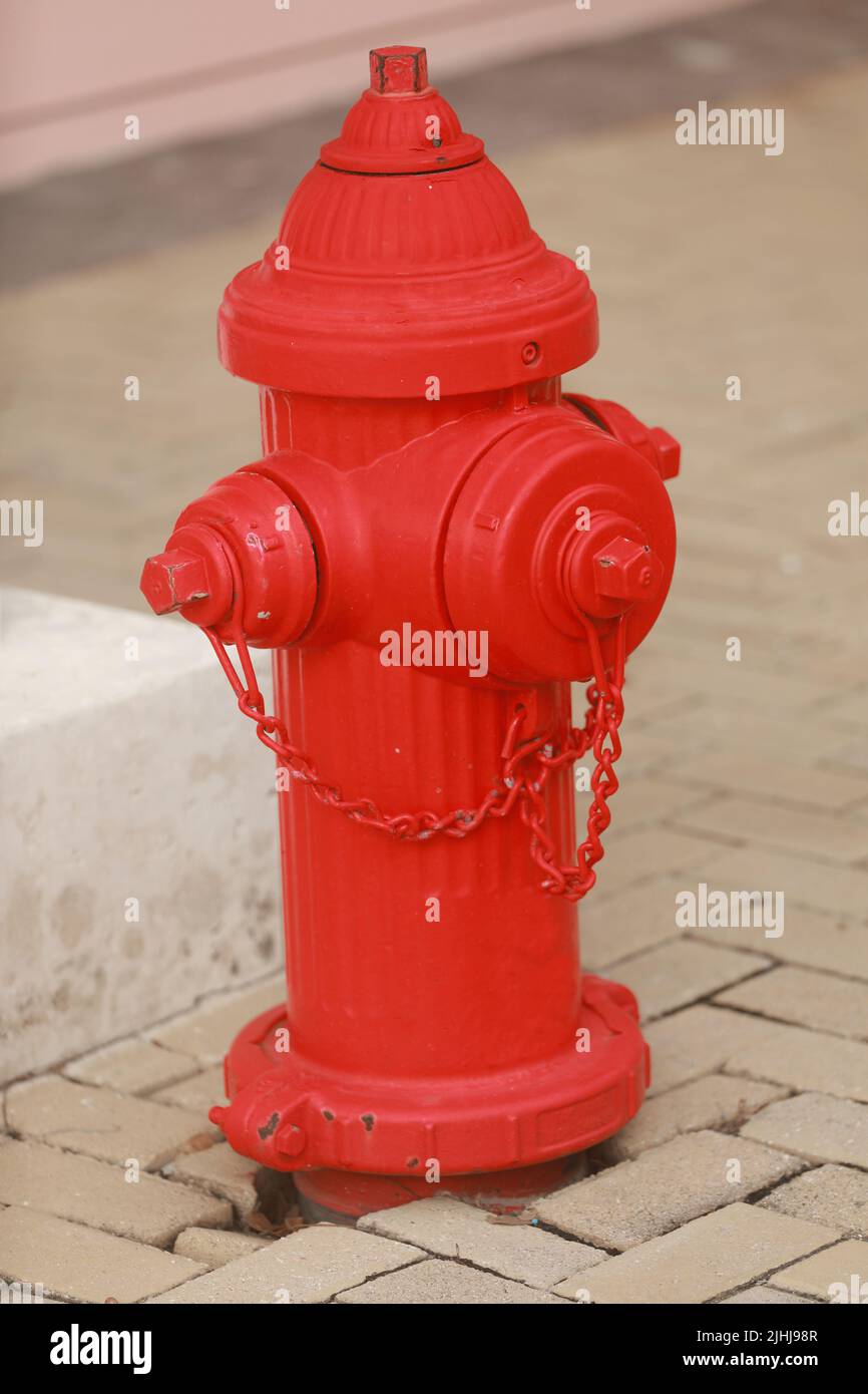 Typical american red fire hydrant Stock Photo - Alamy