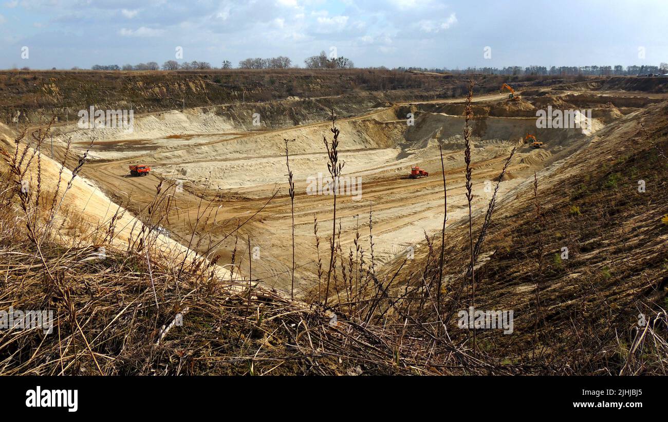 Clay extraction hi-res stock photography and images - Alamy