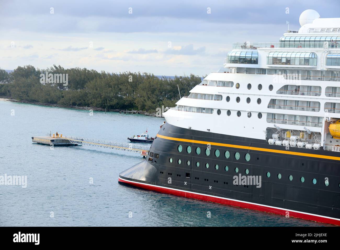 Back of the cruise ship Stock Photo - Alamy