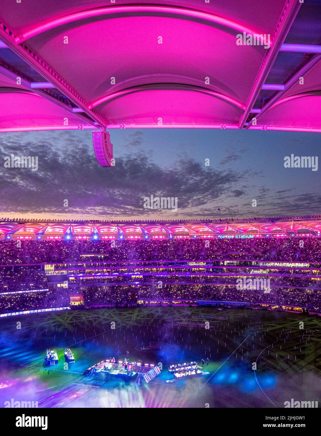Fullhouse of fans and supporters at Optus Stadium at night lights 2021 ...