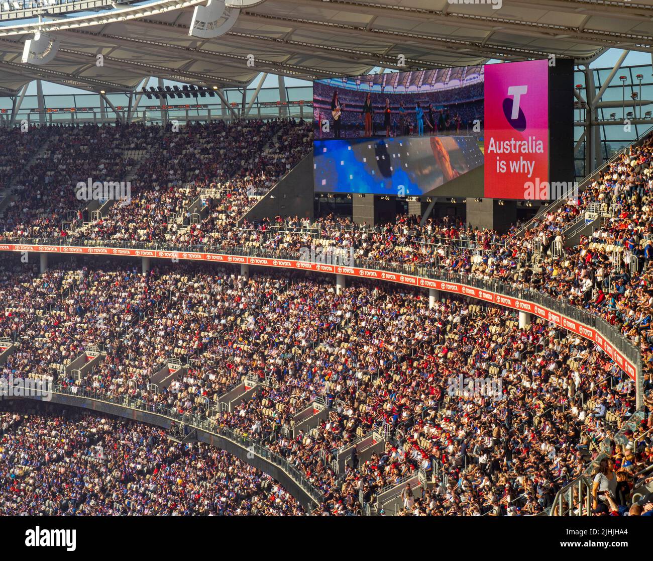 Full house of football fans spectators at 2021 AFL Grand Final at Optus ...