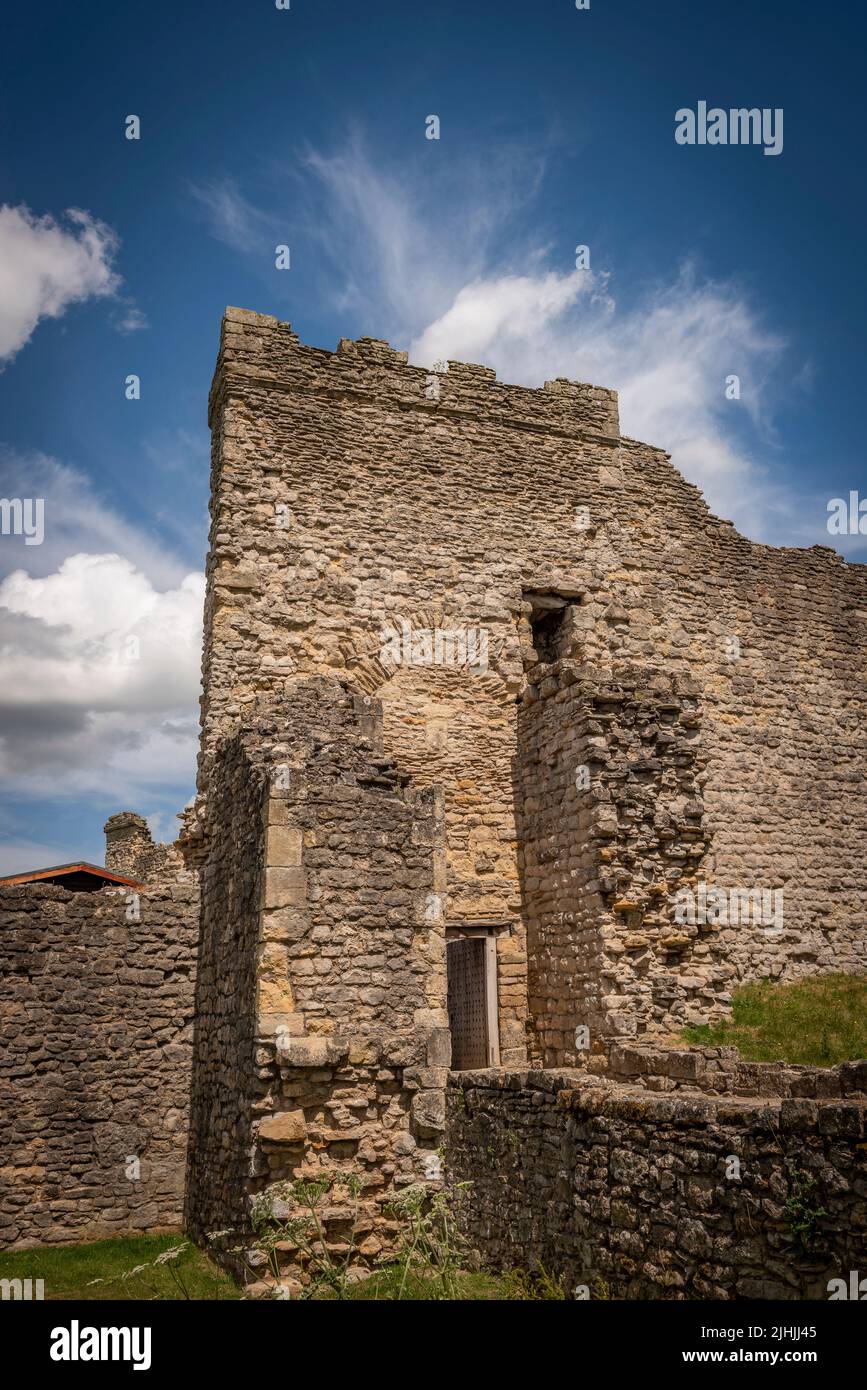 Pickering Castle in North Yorkshire, UK Stock Photo - Alamy