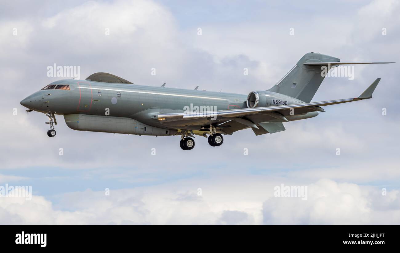 Bombardier - Sentinel R.1 ‘N691BD’ with gear and flaps deployed on ...