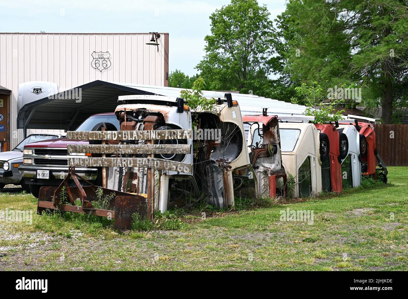 Buried VW Rabbits at Henry´s Rabbit Ranch, Staunton, Illinois, United ...