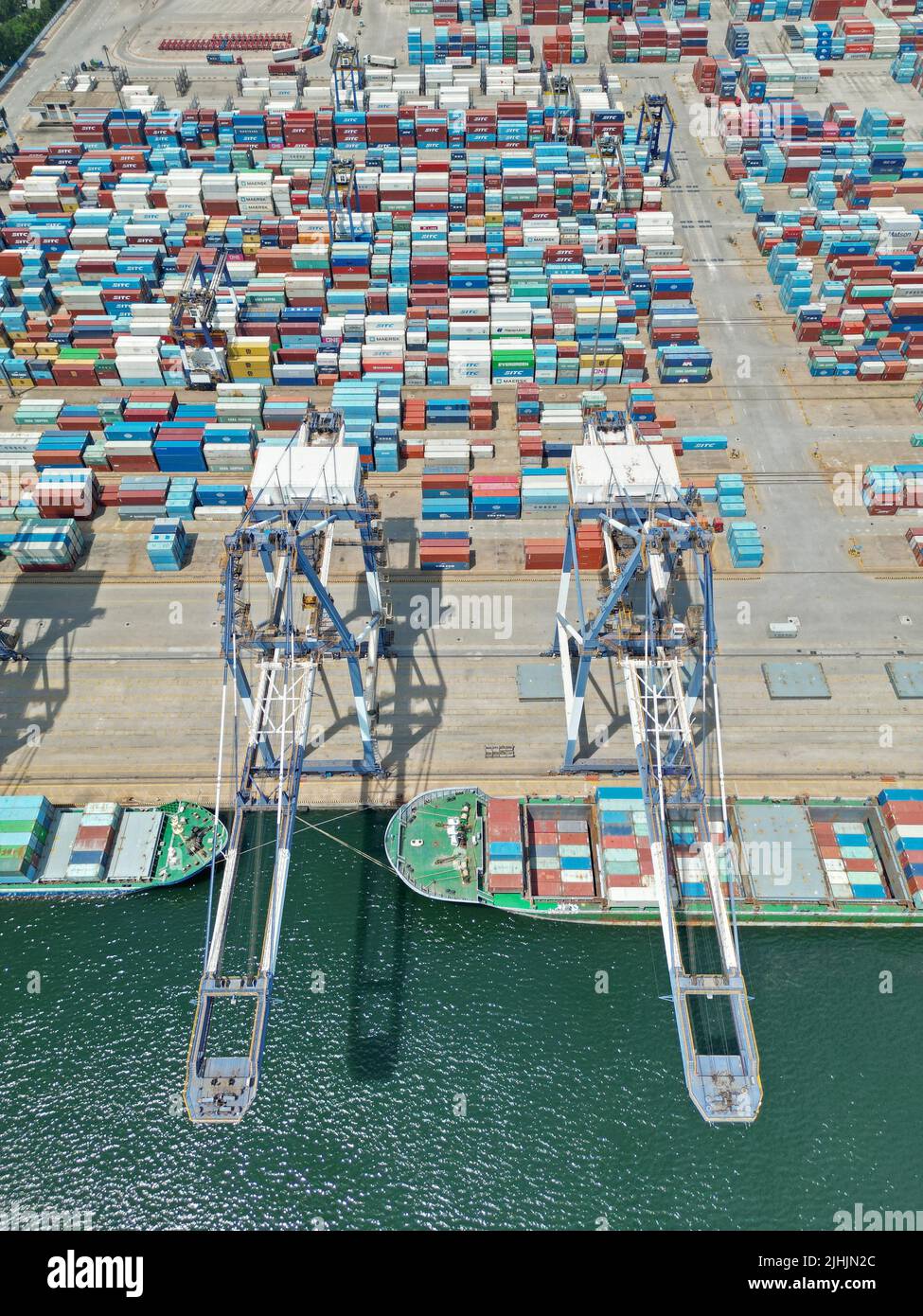 Chinese cargo containers africa hi-res stock photography and images - Alamy