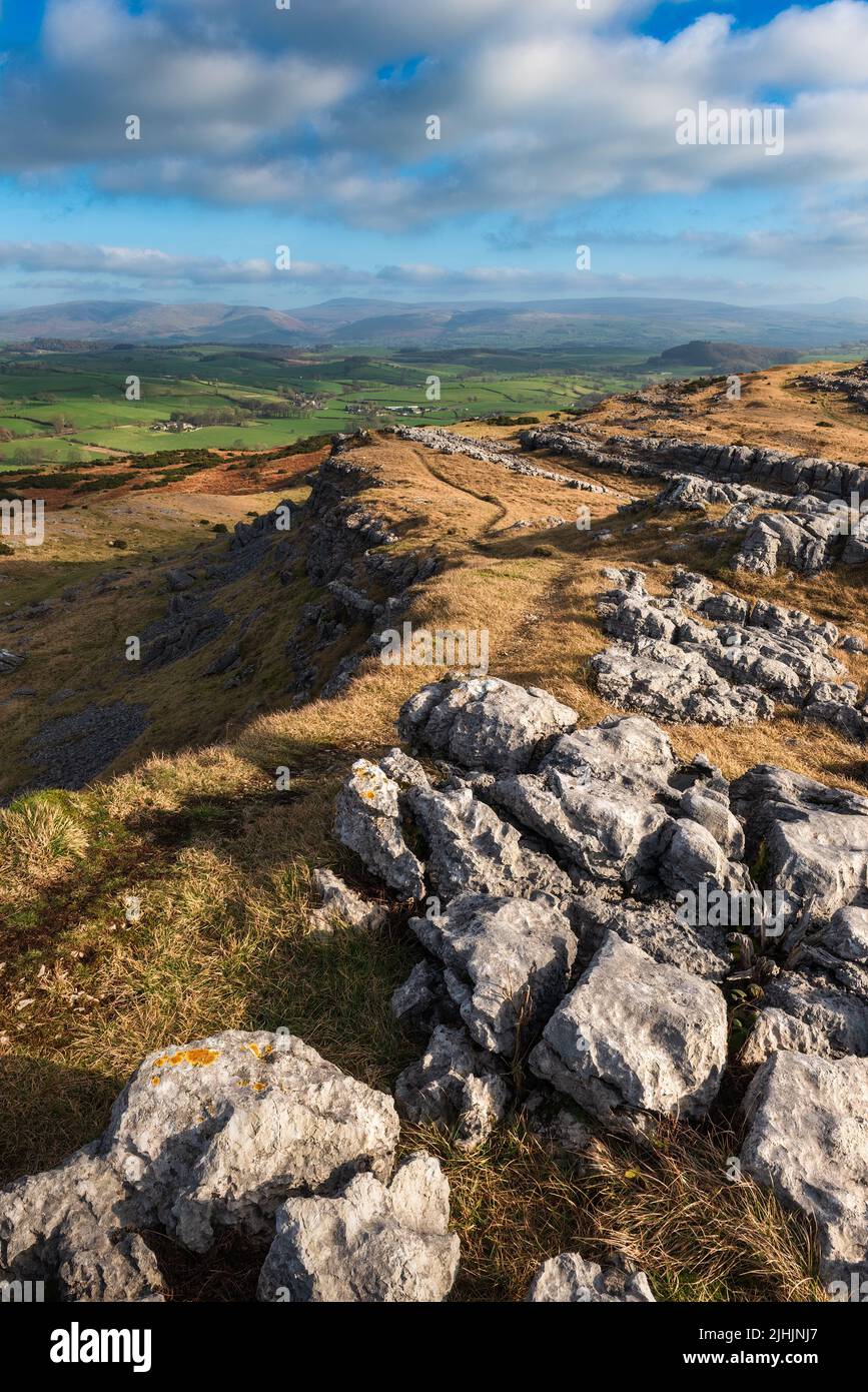 Limestone Crag on Farleton Fell above Burton-in-Kendal Cumbria Stock ...