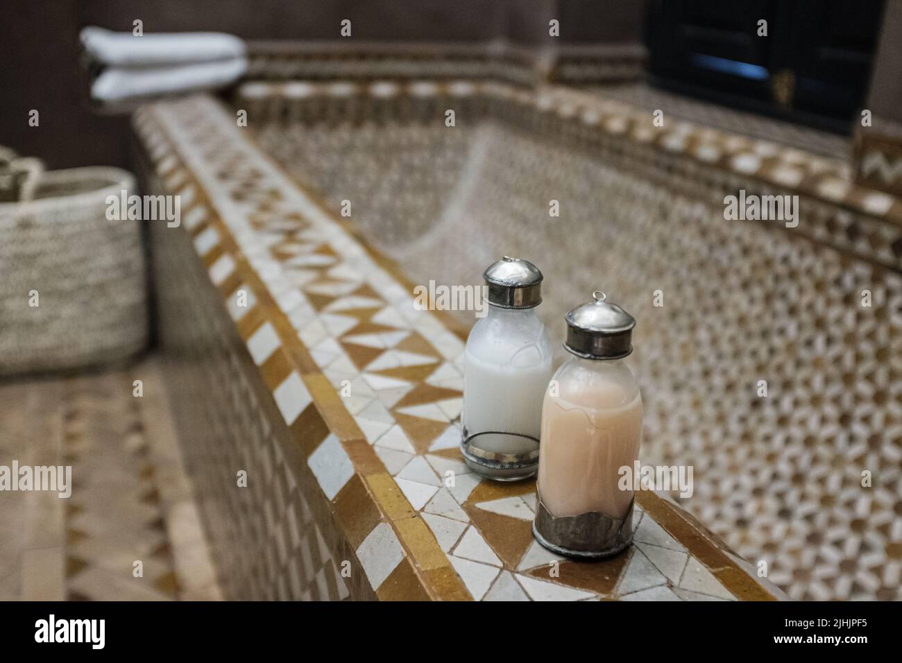 Arabic bath hi-res stock photography and images - Alamy