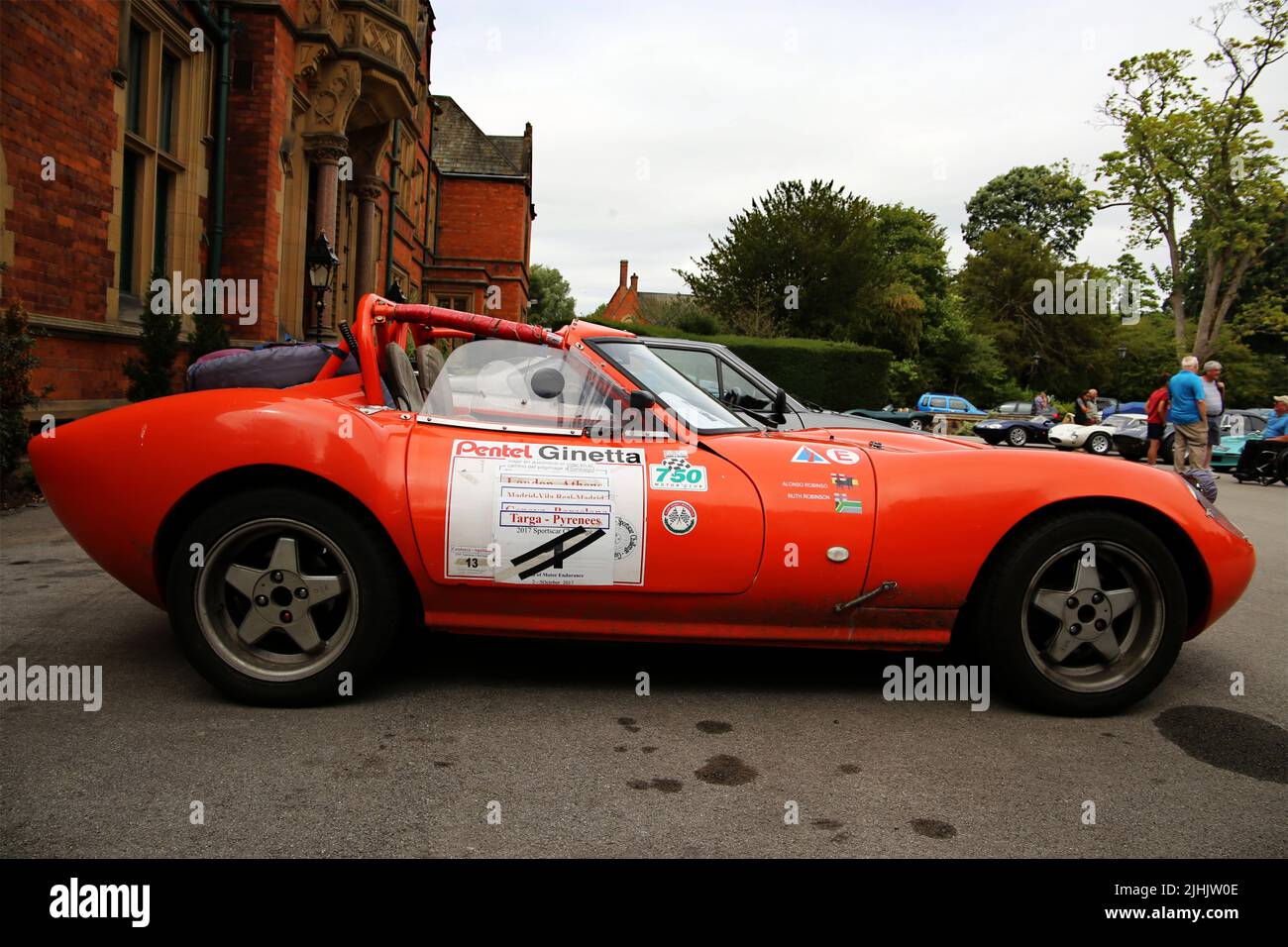 Ginetta g27 cup racer hi-res stock photography and images - Alamy