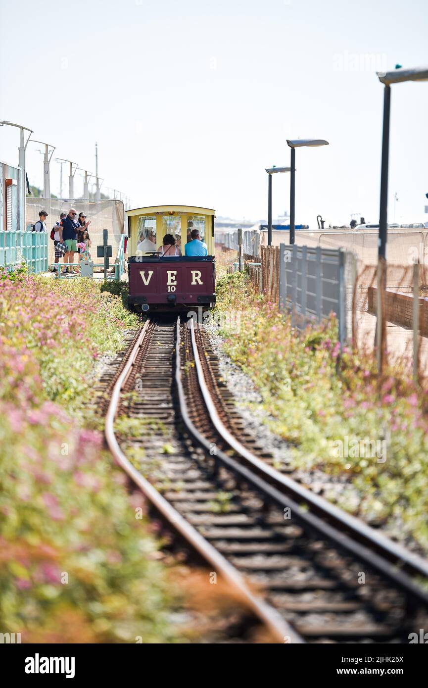 2022 one line hi-res stock photography and images - Alamy