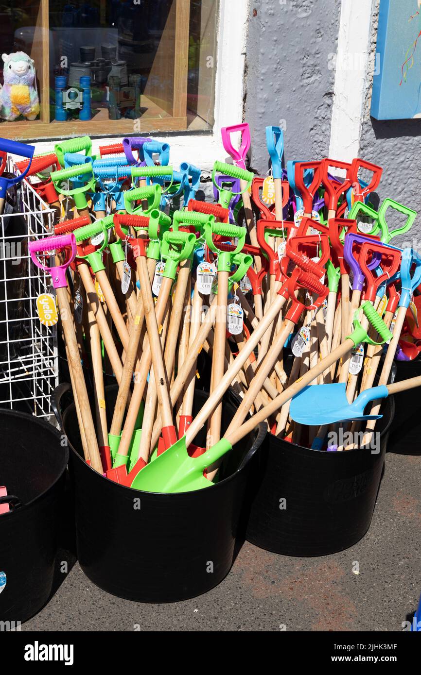 Sand spades hi-res stock photography and images - Alamy