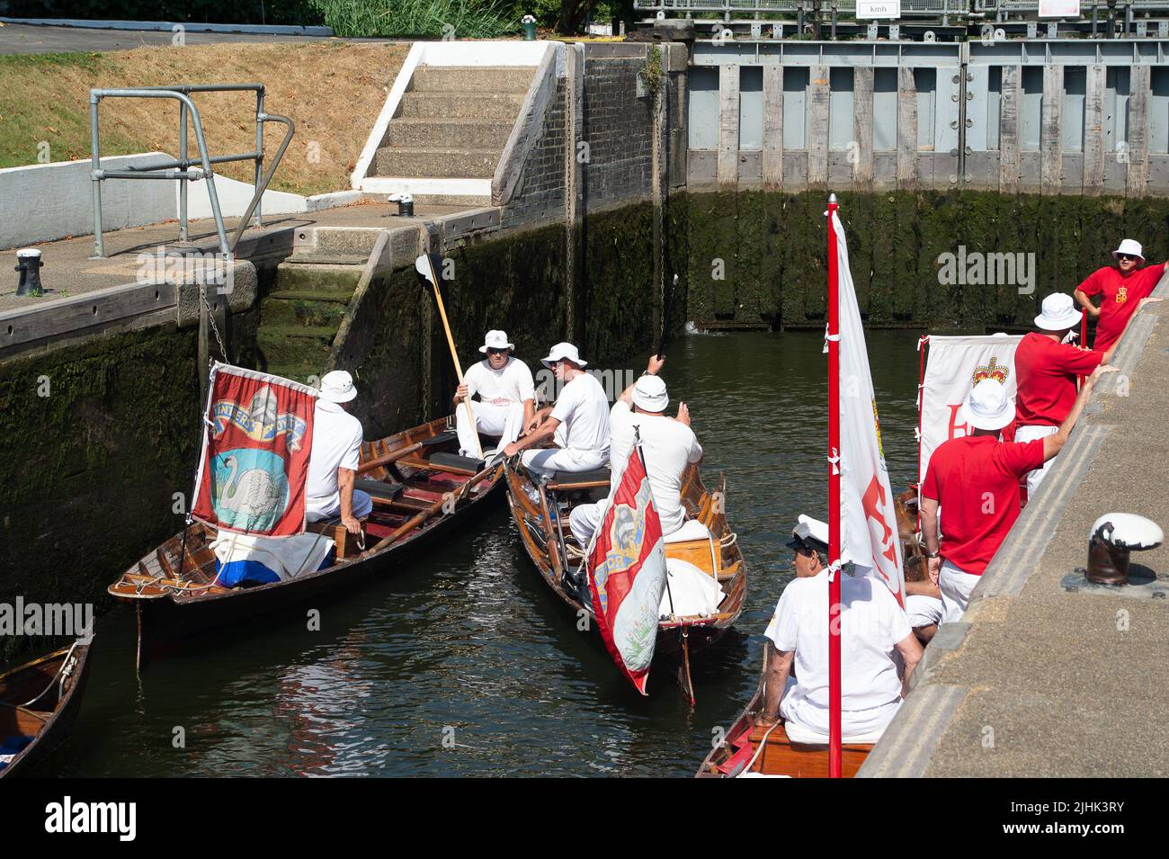 Bray, UK. 19th July, 2022. Swan Uppers on the River Thames at Bray Lock ...