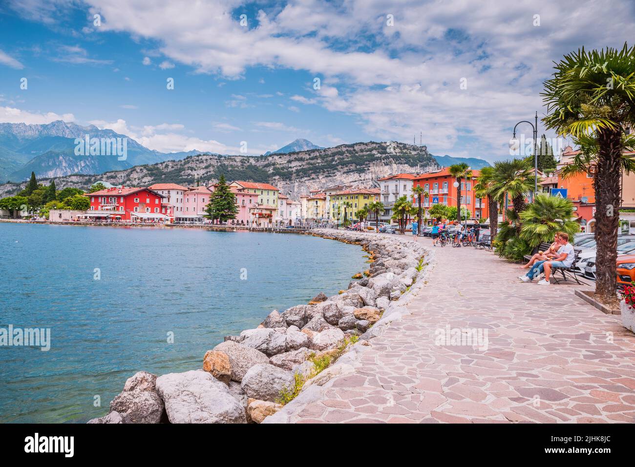 Nago torbole comune hi-res stock photography and images - Alamy