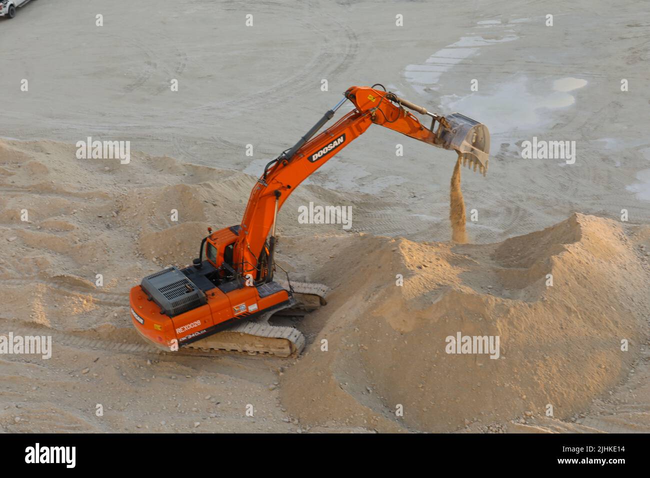crawler excavator on construction site Stock Photo - Alamy