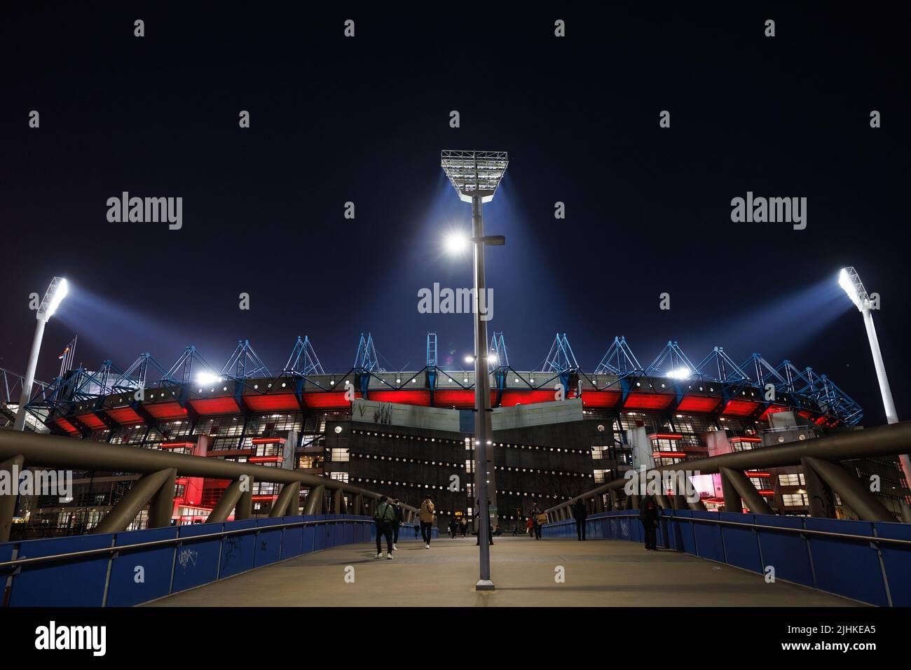 Mcg light tower hi-res stock photography and images - Alamy