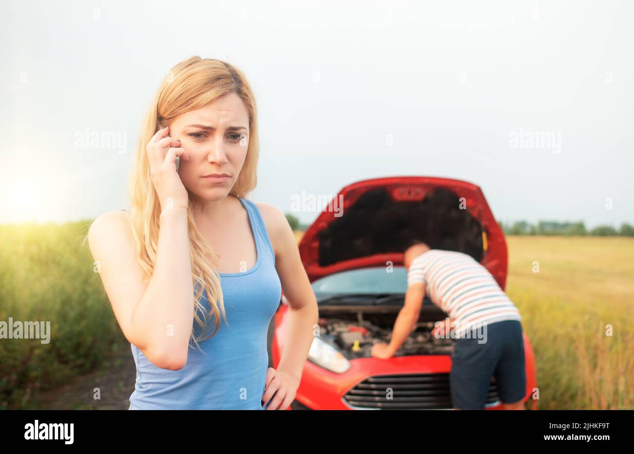 Car breakdown woman call help hi-res stock photography and images - Alamy