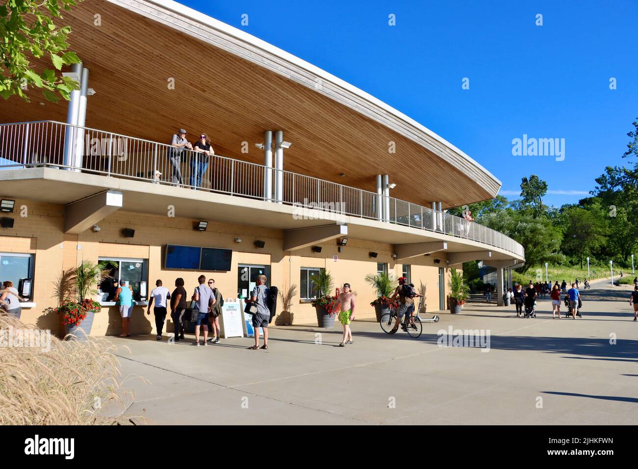 Cleveland edgewater beach hi-res stock photography and images - Alamy