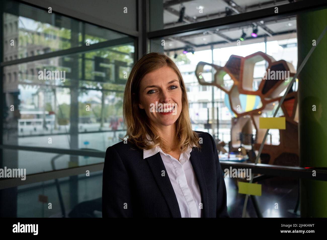 Carole gandon formal hi-res stock photography and images - Alamy