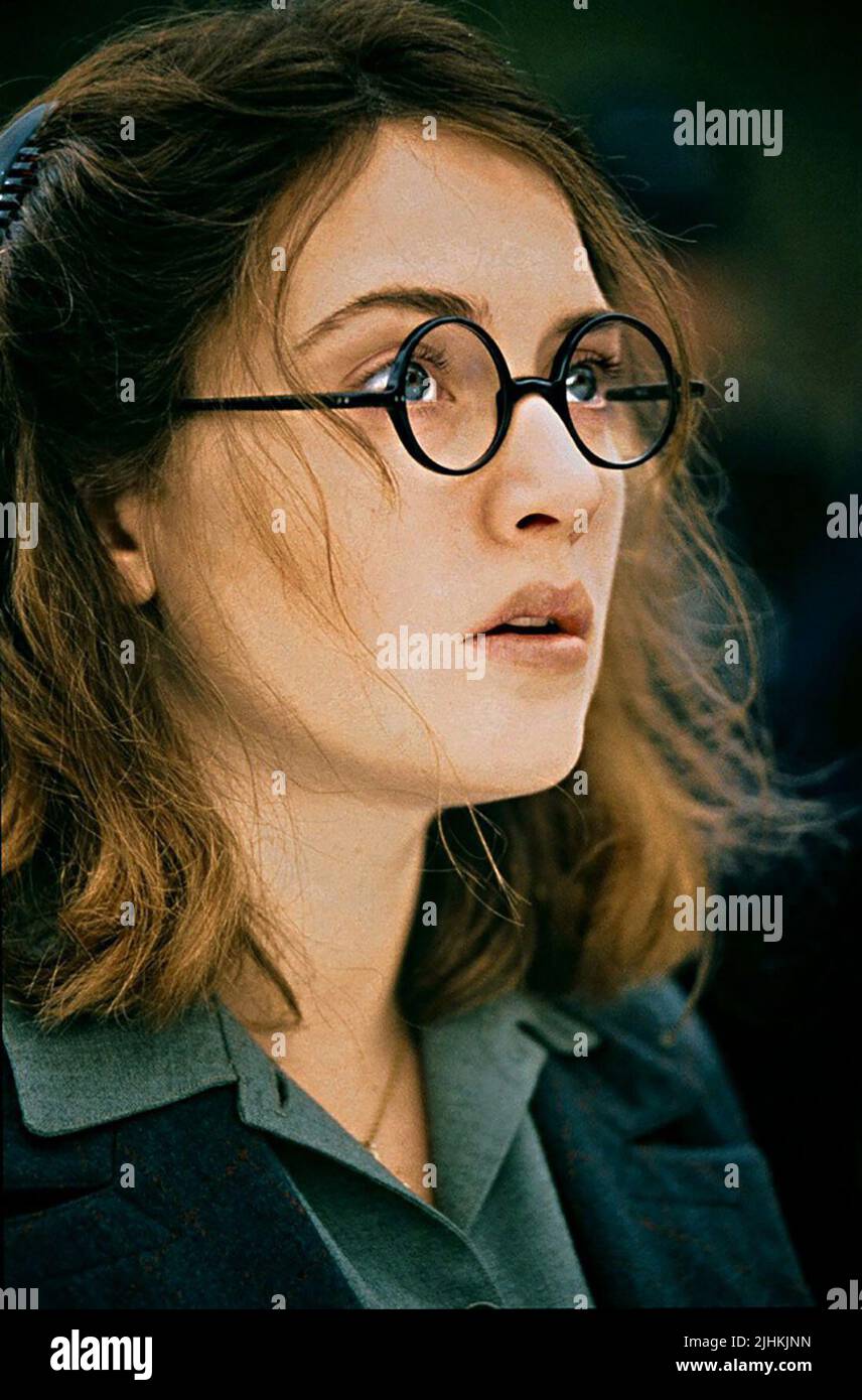 Kate winslet enigma 2001 hi-res stock photography and images - Alamy
