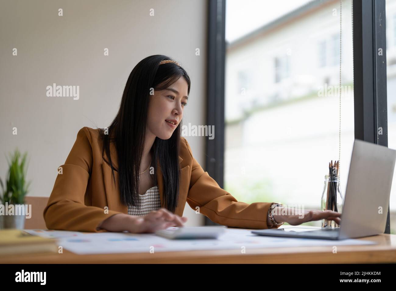 Bookkeeping calculations hi-res stock photography and images - Alamy