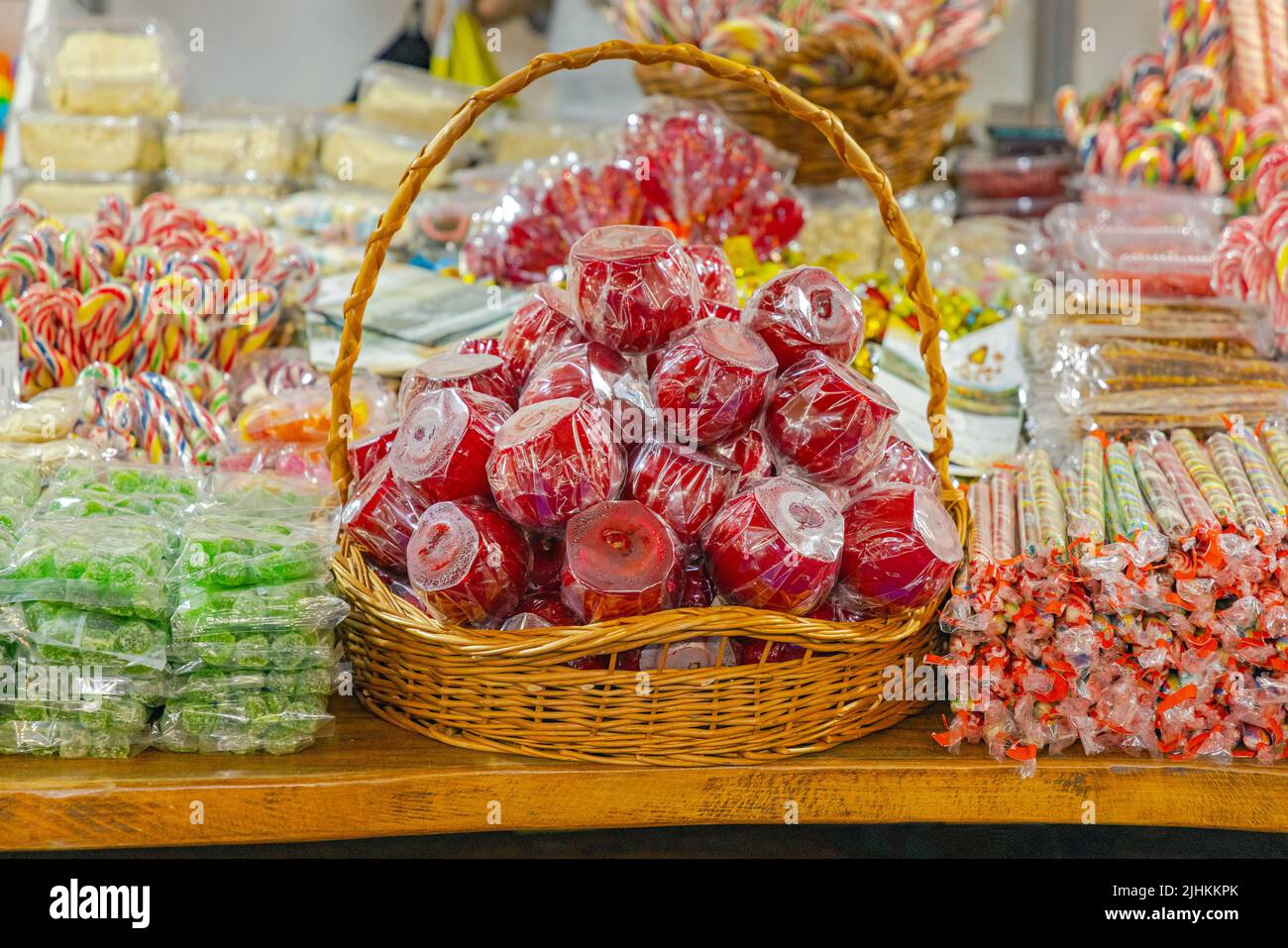 Apple in cellophane bags hi-res stock photography and images - Alamy