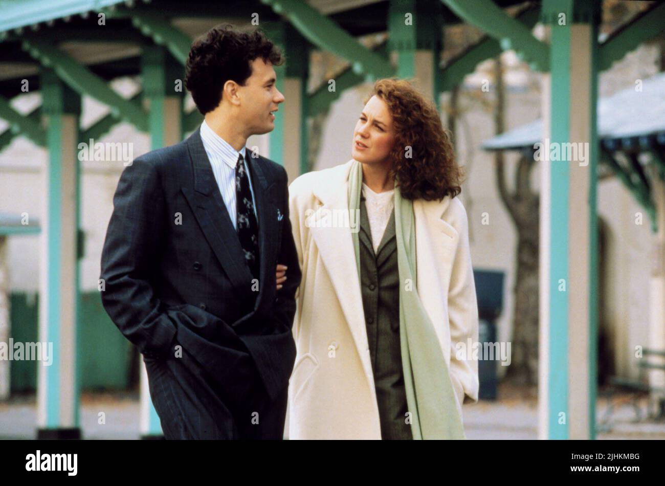 Elizabeth Perkins Big