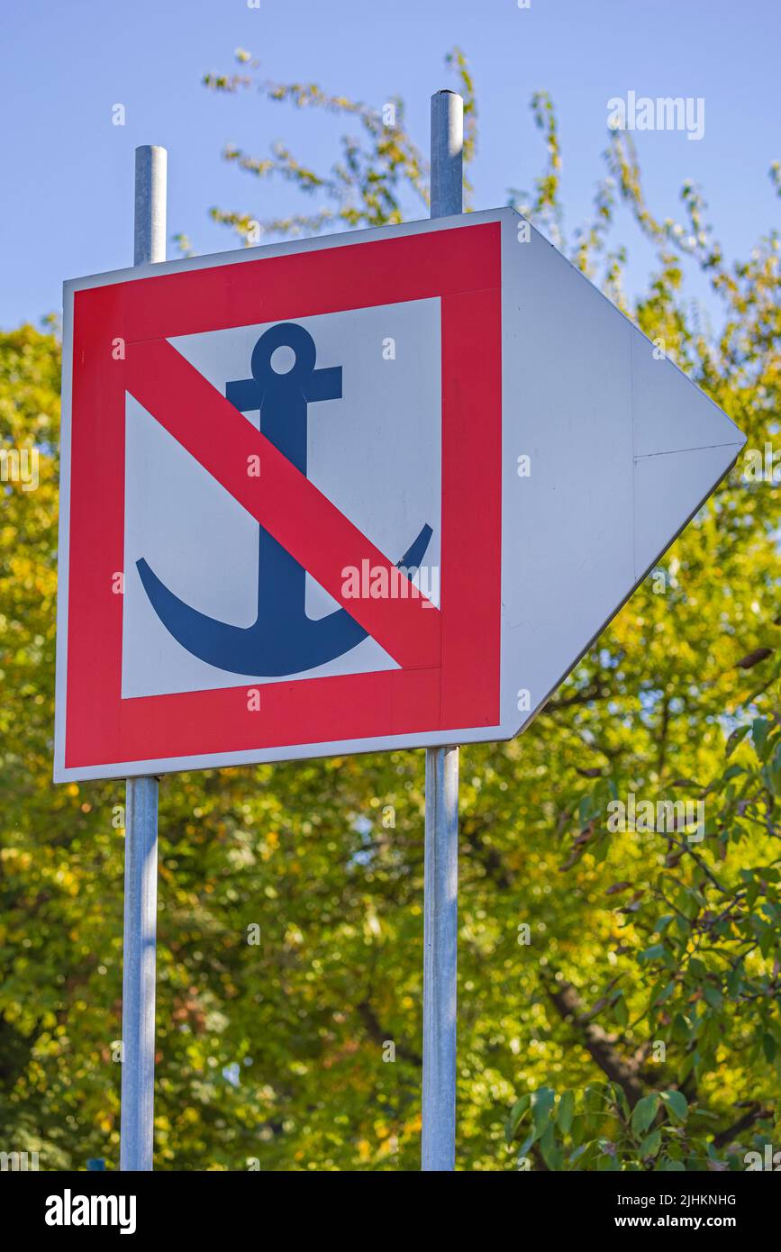 No Anchor Warning Sign Prohibition Mooring Caution Stock Photo - Alamy