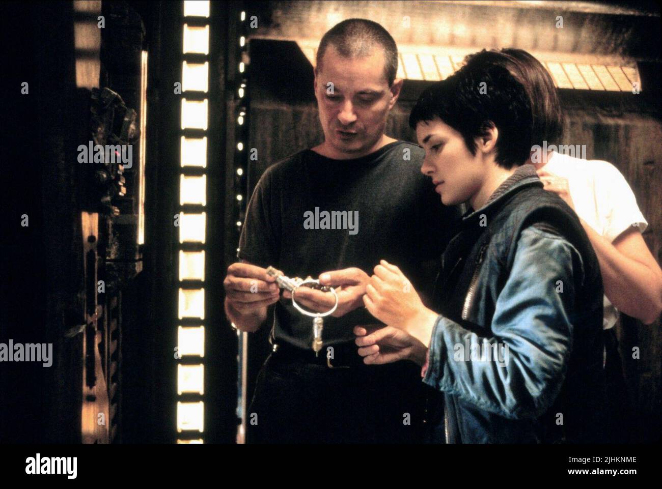 Jean pierre jeunet winona ryder alien hi-res stock photography and ...