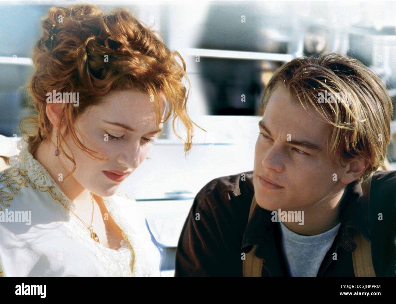 Kate winslet titanic hi-res stock photography and images - Alamy