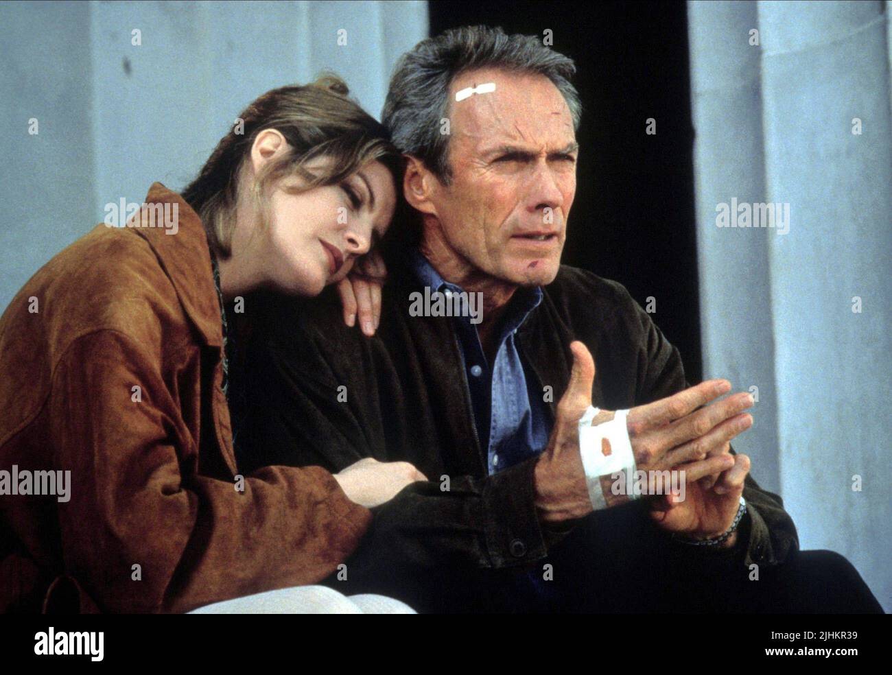 RENE RUSSO, CLINT EASTWOOD, IN THE LINE OF FIRE, 1993 Stock Photo - Alamy