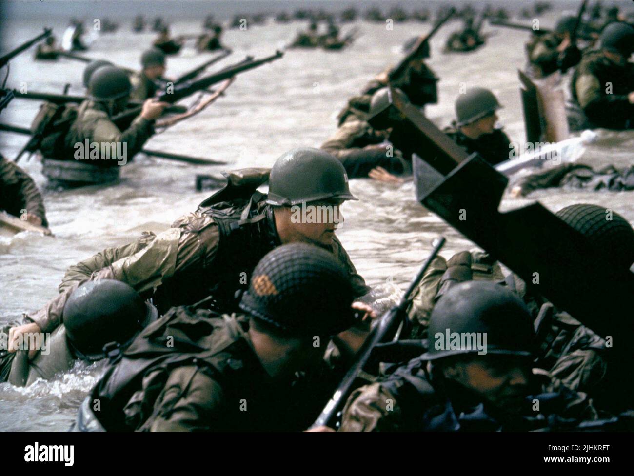 TOM HANKS, SAVING PRIVATE RYAN, 1998 Stock Photo - Alamy