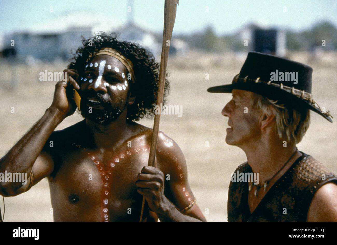 PAUL HOGAN, SERGE COCKBURN, CROCODILE DUNDEE IN LOS ANGELES, 2001 Stock ...