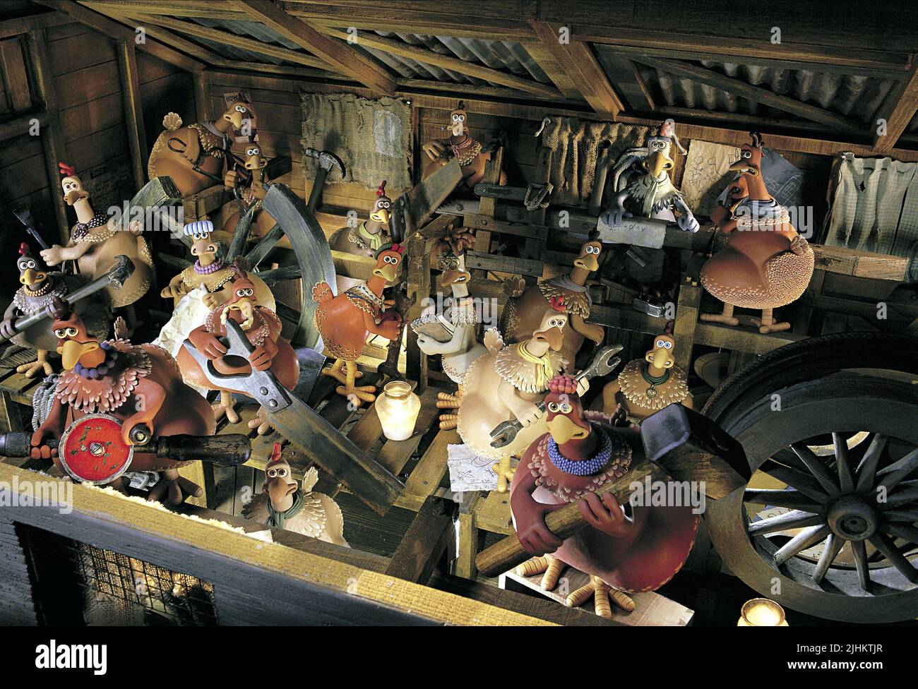 CHICKEN PREPARE FOR ESCAPE, CHICKEN RUN, 2000 Stock Photo - Alamy