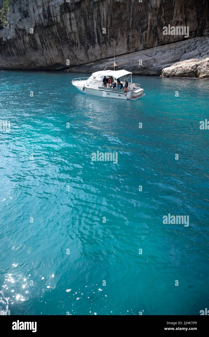 View on Calanque d'En-vau with white sandy beach near Cassis, boat ...