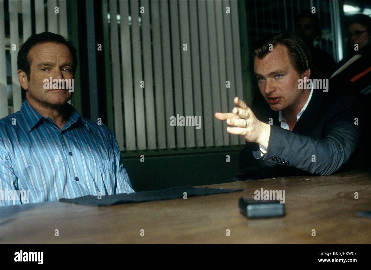 ROBIN WILLIAMS, CHRISTOPHER NOLAN, INSOMNIA, 2002 Stock Photo - Alamy