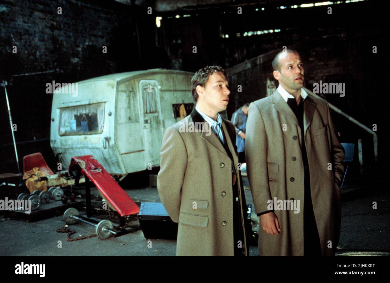 STEPHEN GRAHAM, JASON STATHAM, SNATCH., 2000 Stock Photo - Alamy