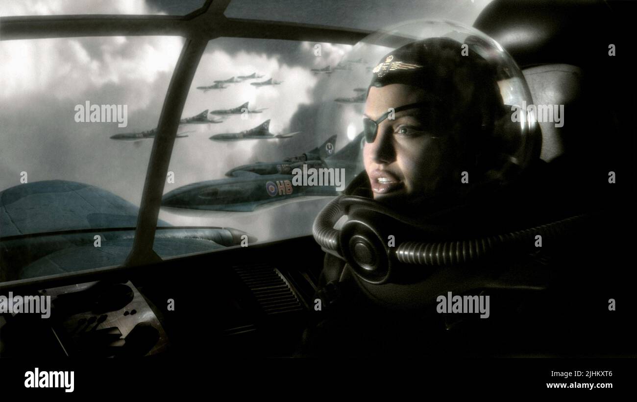 ANGELINA JOLIE, SKY CAPTAIN AND THE WORLD OF TOMORROW, 2004 Stock Photo ...