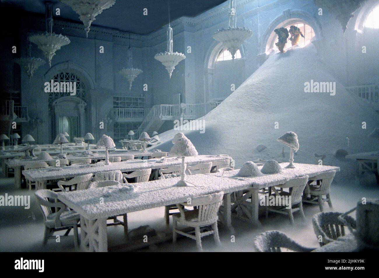 FROZEN PUBLIC LIBRARY, THE DAY AFTER TOMORROW, 2004 Stock Photo - Alamy
