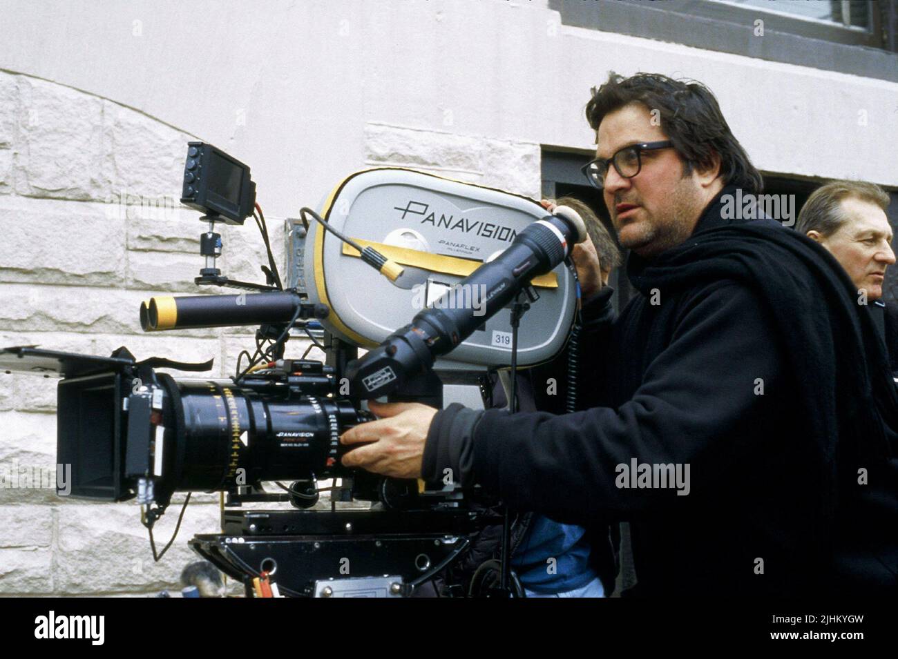 MARK PELLINGTON, THE MOTHMAN PROPHECIES, 2002 Stock Photo - Alamy