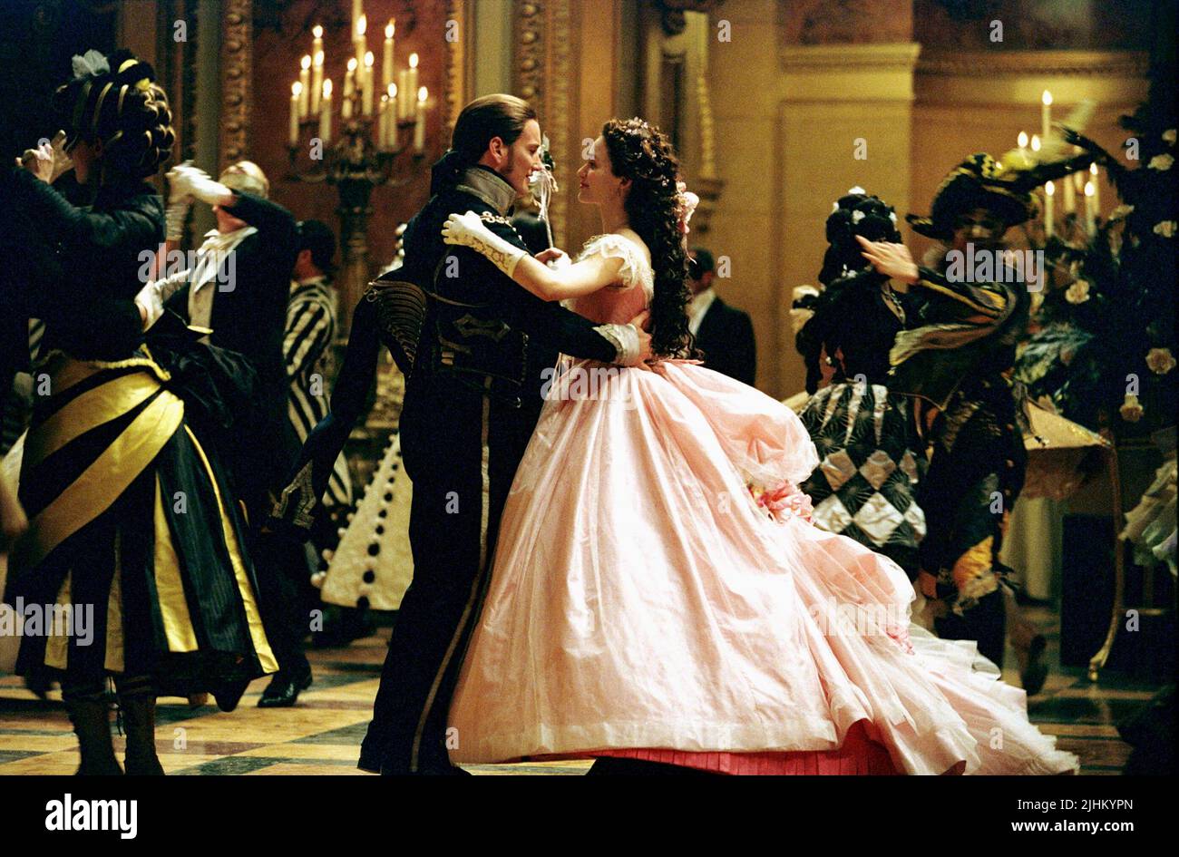 PATRICK WILSON, EMMY ROSSUM, THE PHANTOM OF THE OPERA, 2004 Stock Photo ...