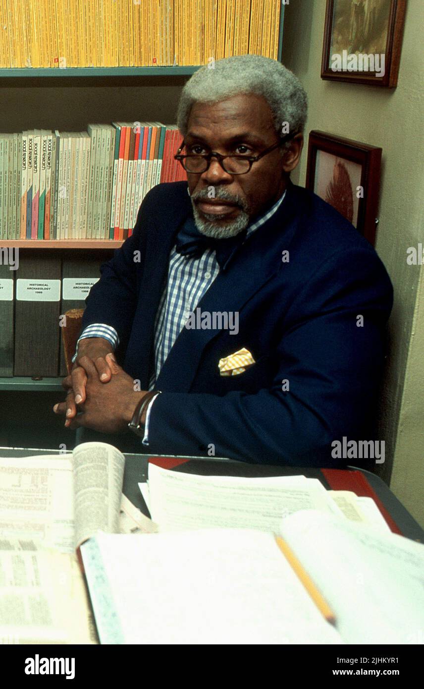 DANNY GLOVER, THE ROYAL TENENBAUMS, 2001 Stock Photo - Alamy