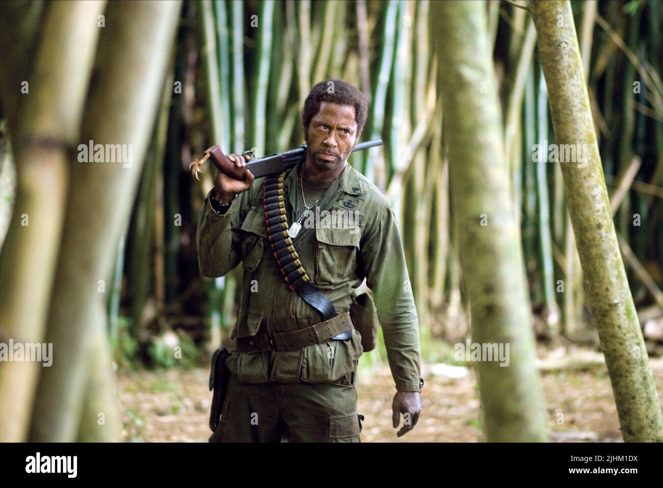 Robert downey jr and ben stiller hi-res stock photography and images ...