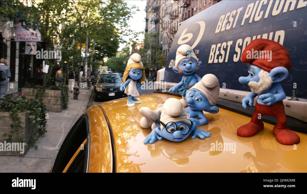 Papa smurf hi-res stock photography and images - Alamy