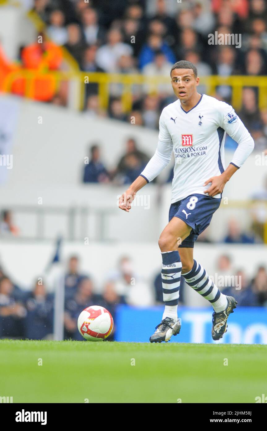 Tottenham Hotspur Jermaine Jenas Stock Photo - Alamy