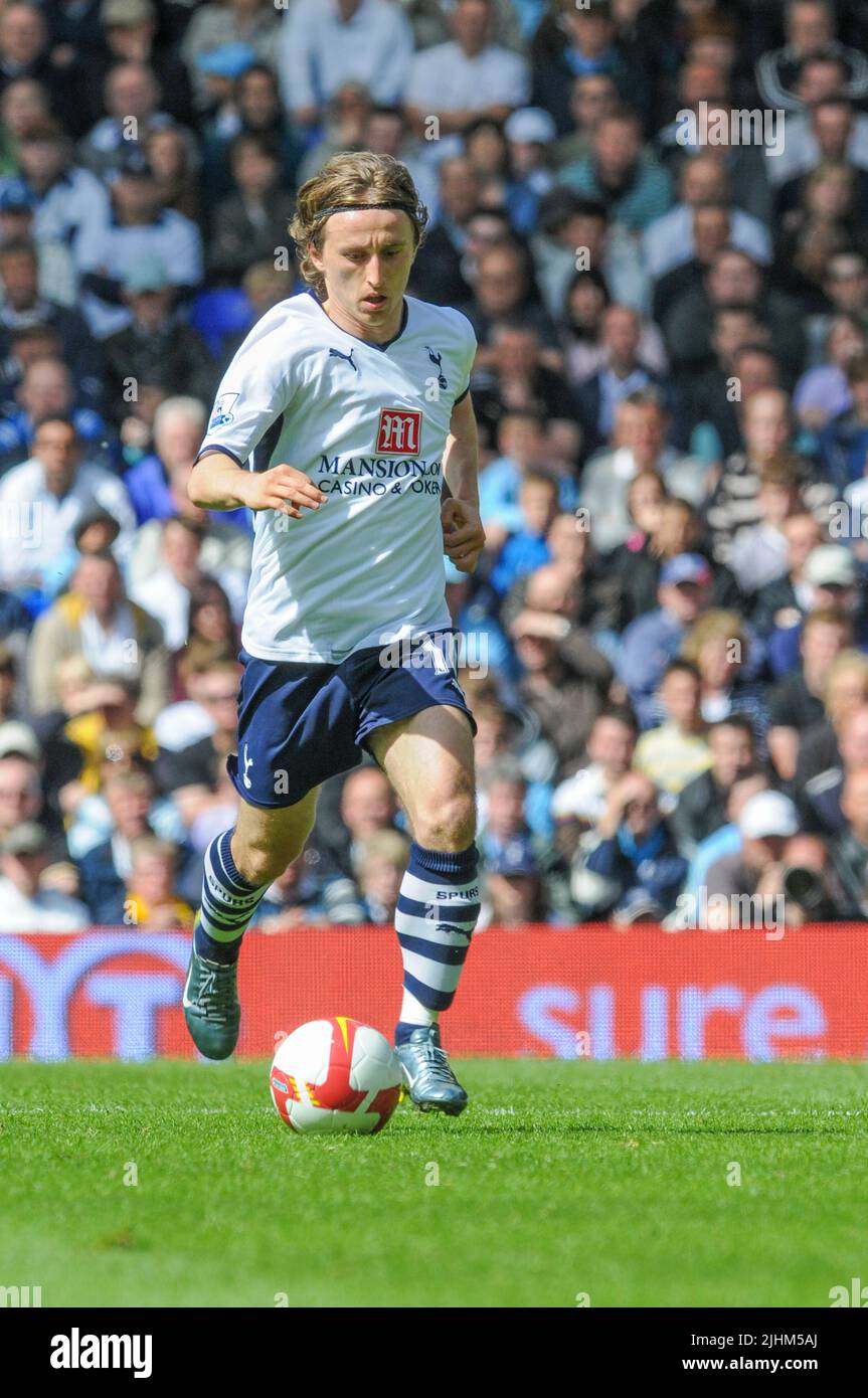 Tottenham hotspur luka modric hi-res stock photography and images - Alamy