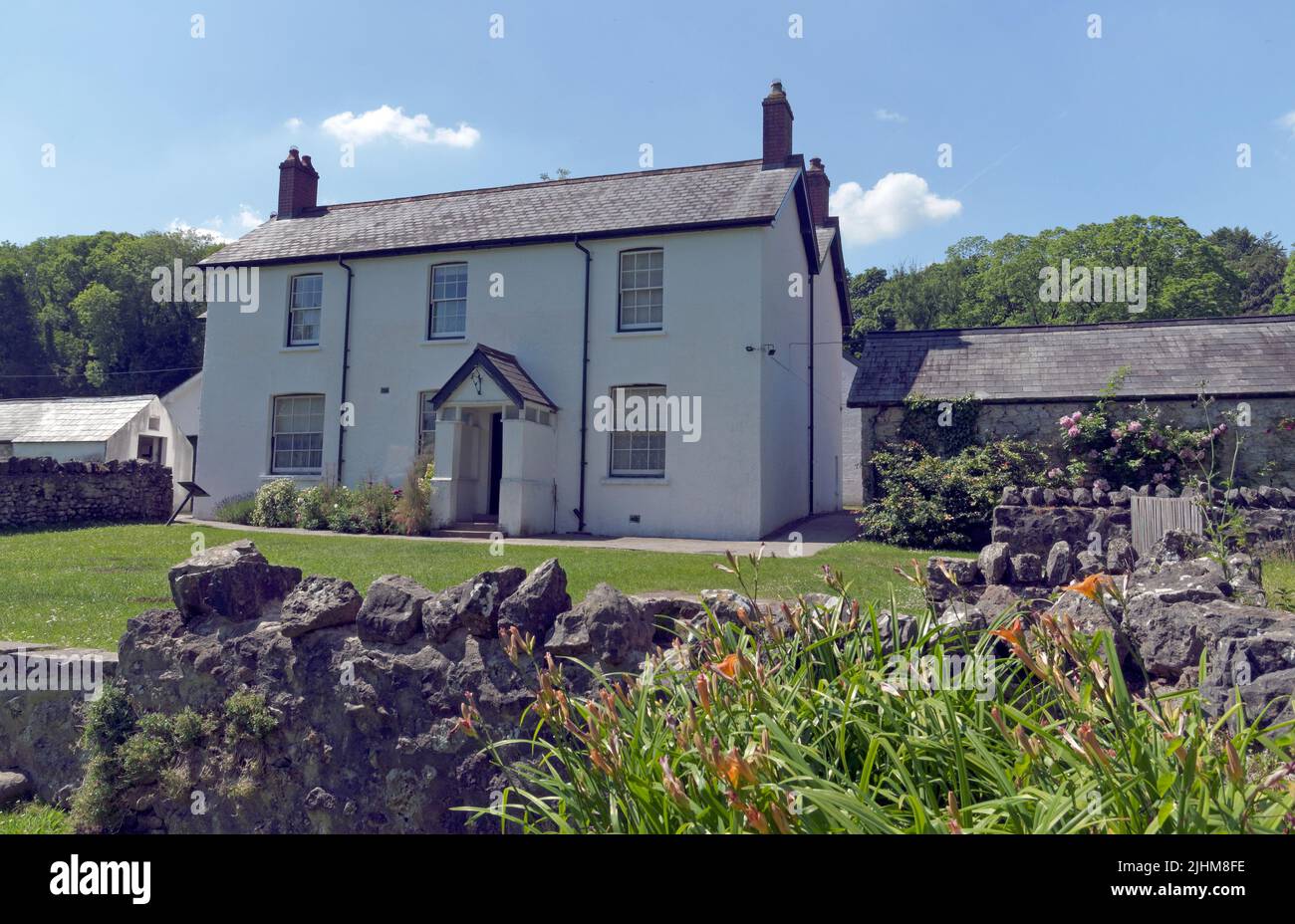 Llwyn-yr-eos Farm, Grade 2 listed building. St Fagans Museum, Cardiff ...
