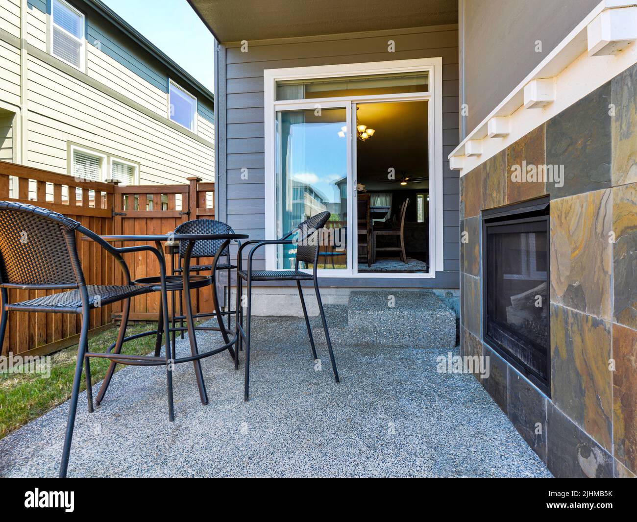 Modern house patio concrete hi-res stock photography and images - Alamy