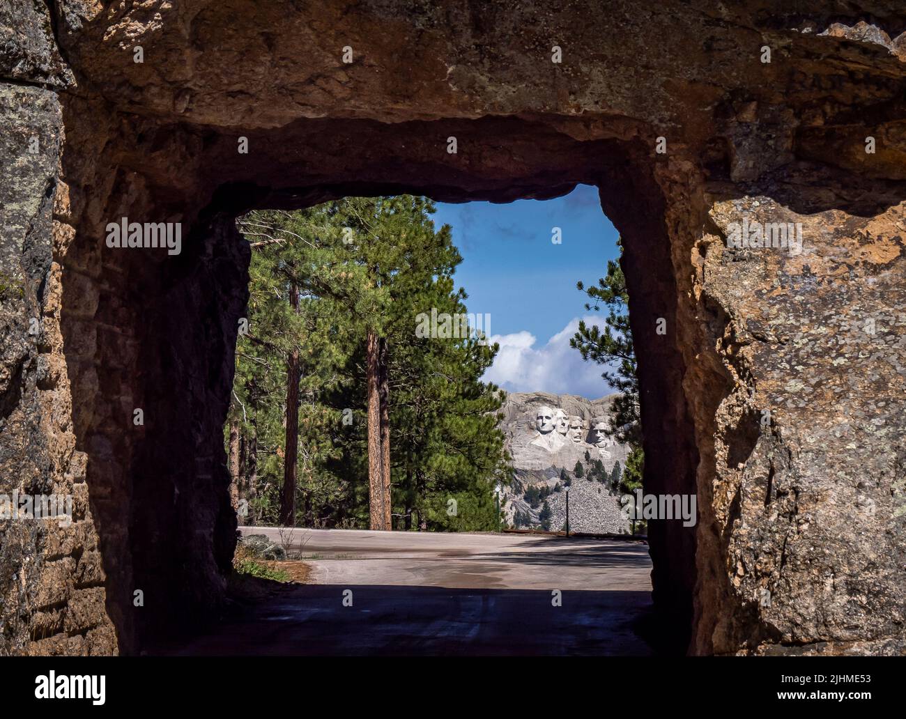 Mount Rushmore National Memorial though the Scovel Johnson Tunnel on ...